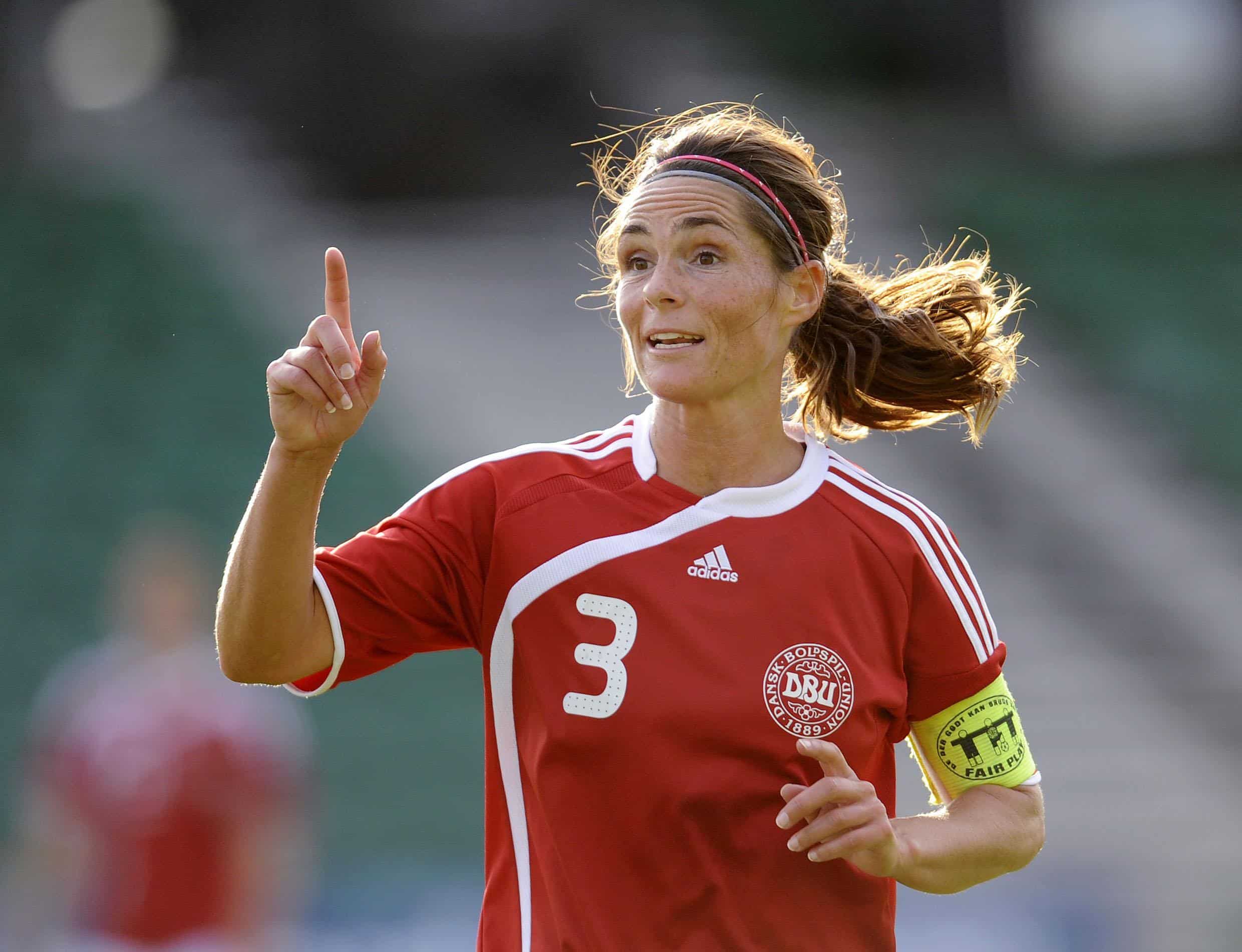 Katrine Pedersen ny træner på VIES - Fodbold for piger