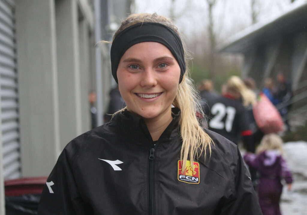 Hård opstart for FC Nordsjællands U18 DM-hold - Fodbold for piger