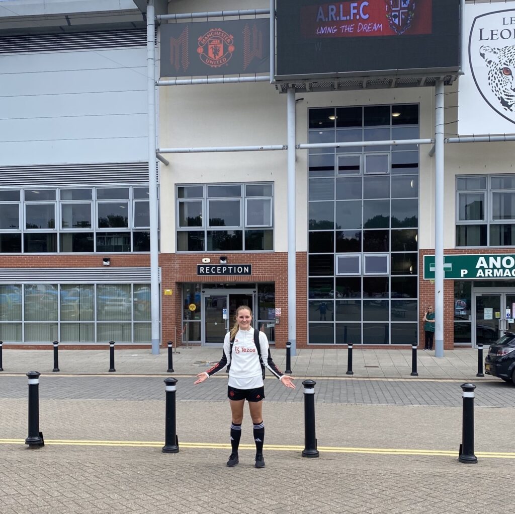 Laura på sommerophold i Manchester United: "Min ambition er ...