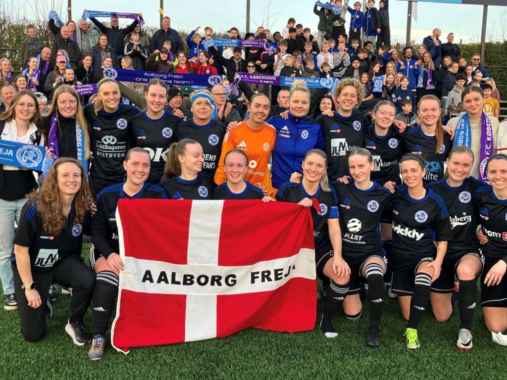 1. divisions slutspil åbner med revanchebrag i Aalborg - Fodbold for piger