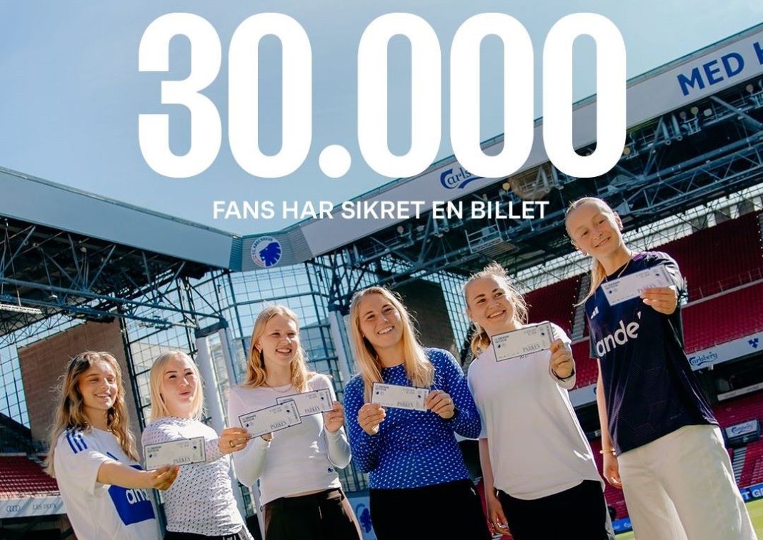 Vild rekord i Parken: Over 30.000 vil se FCK og Næstveds kvinder - Fodbold for piger